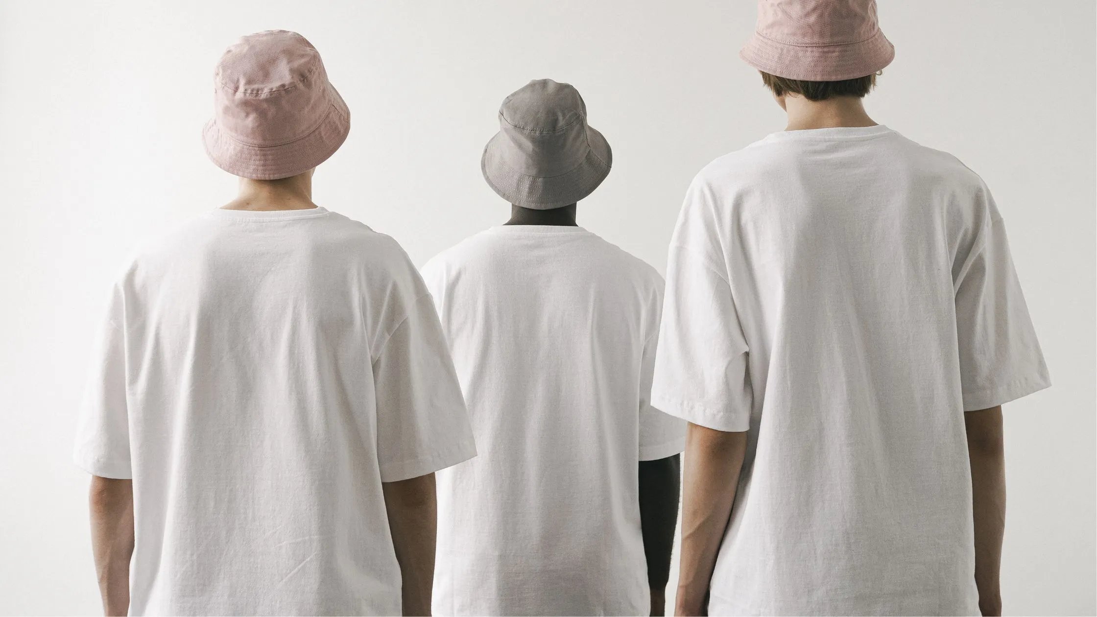 Wearing a Plain White T-Shirt: Style Guide for Effortless Versatility