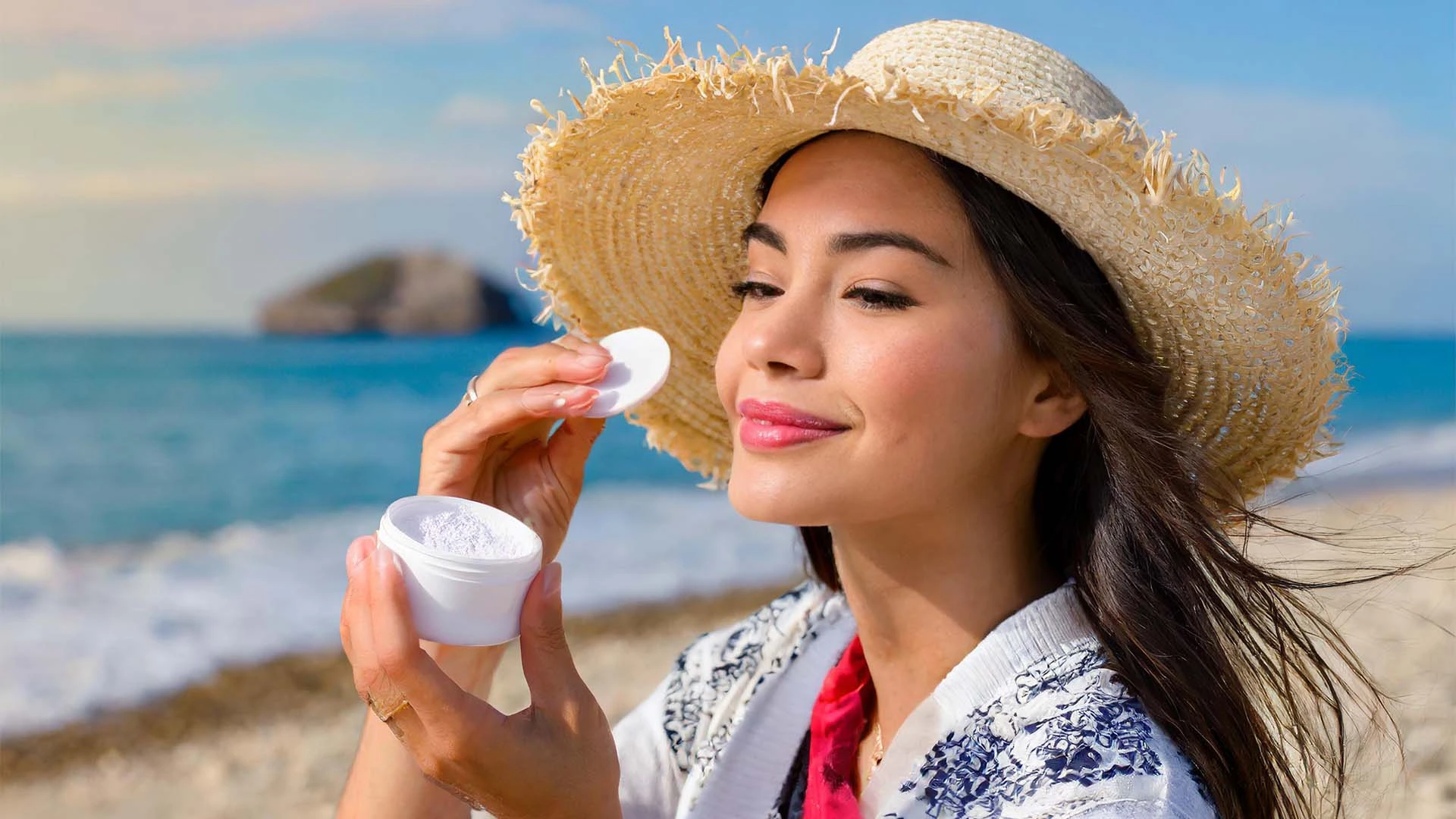 Ultimate Guide: Choosing Sunscreen for Sensitive Skin – World of Asaya