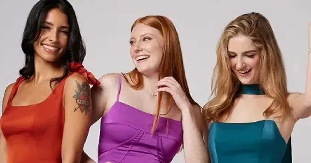 7 Cute Friendsgiving Outfits to Slay This Season