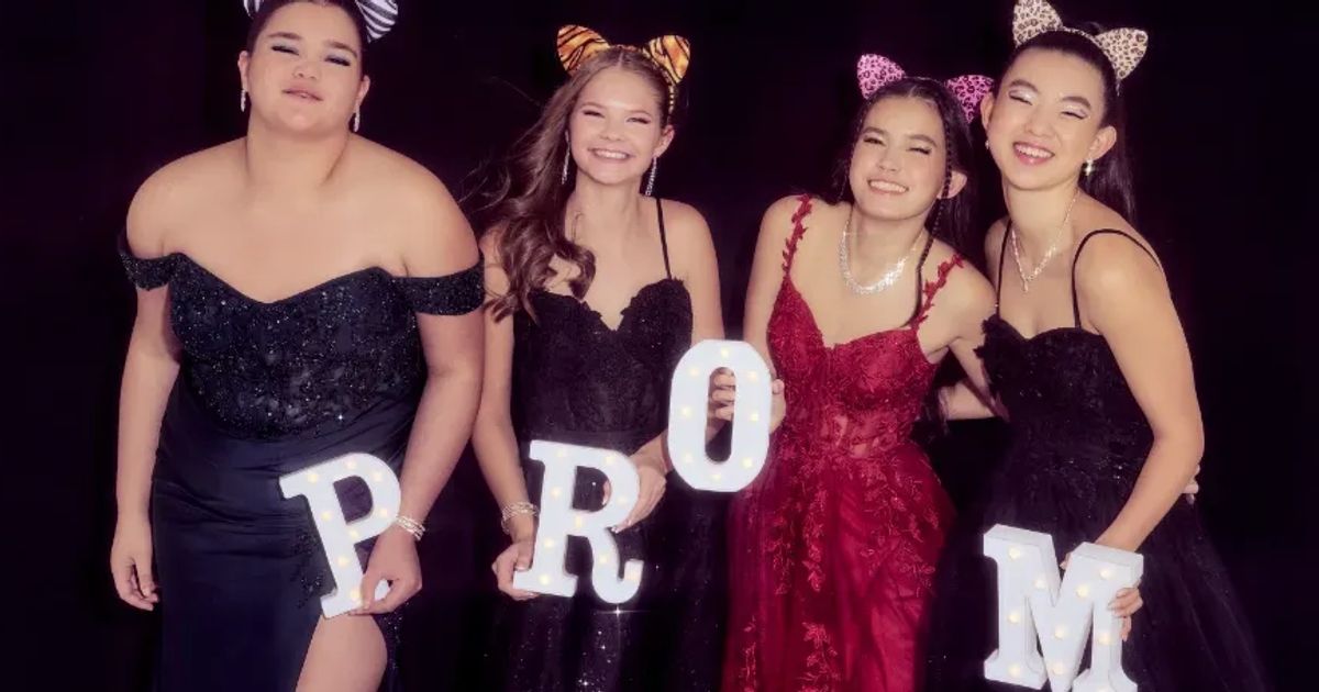 Prom Jewelry Trends That Actually Finish the Look