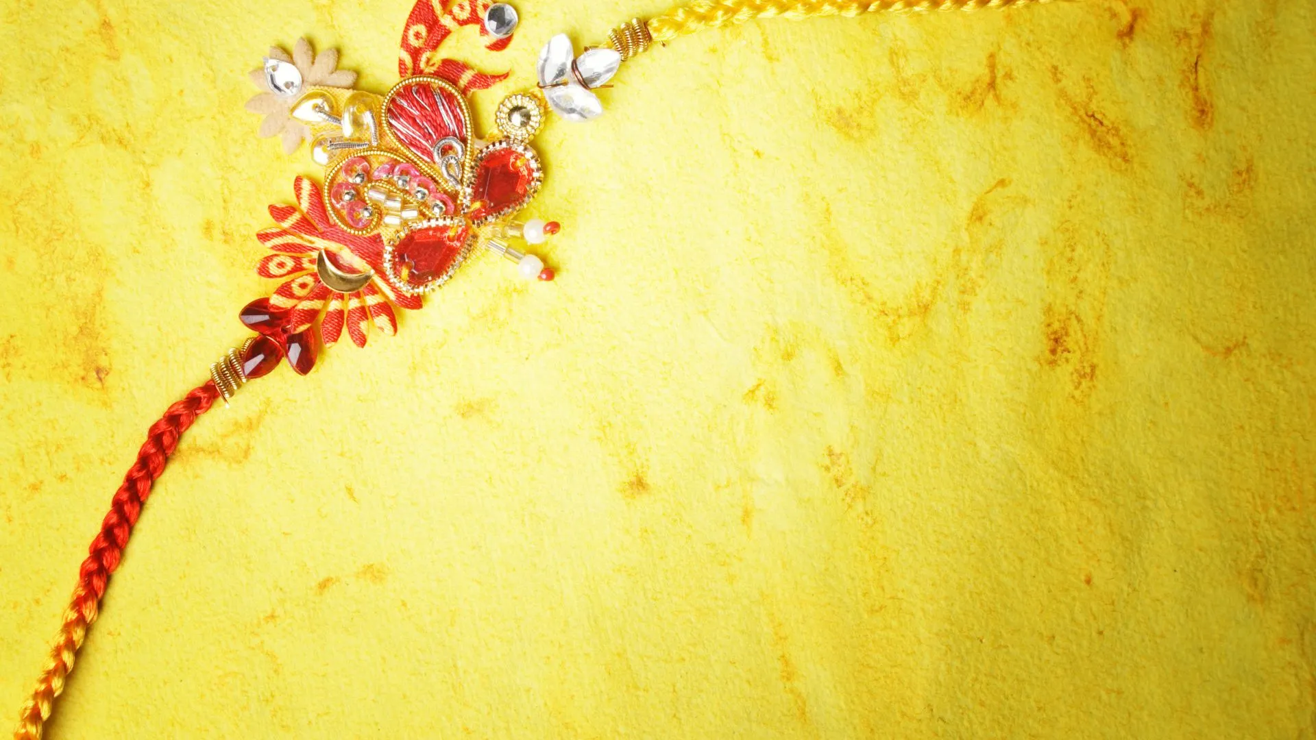 Shop Stunning Rakhi Online