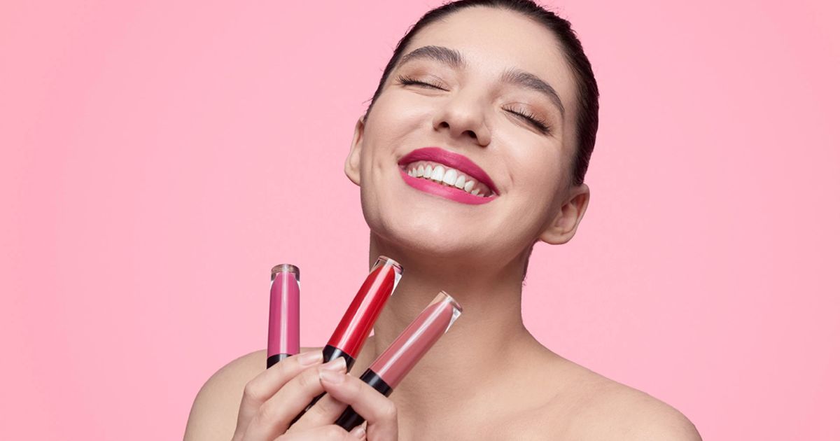 12 Stunning Pink Lip Looks to Try This Season