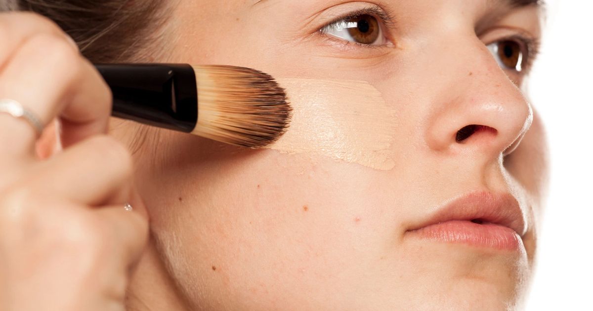 7 Pro Tips for Perfect Foundation Application