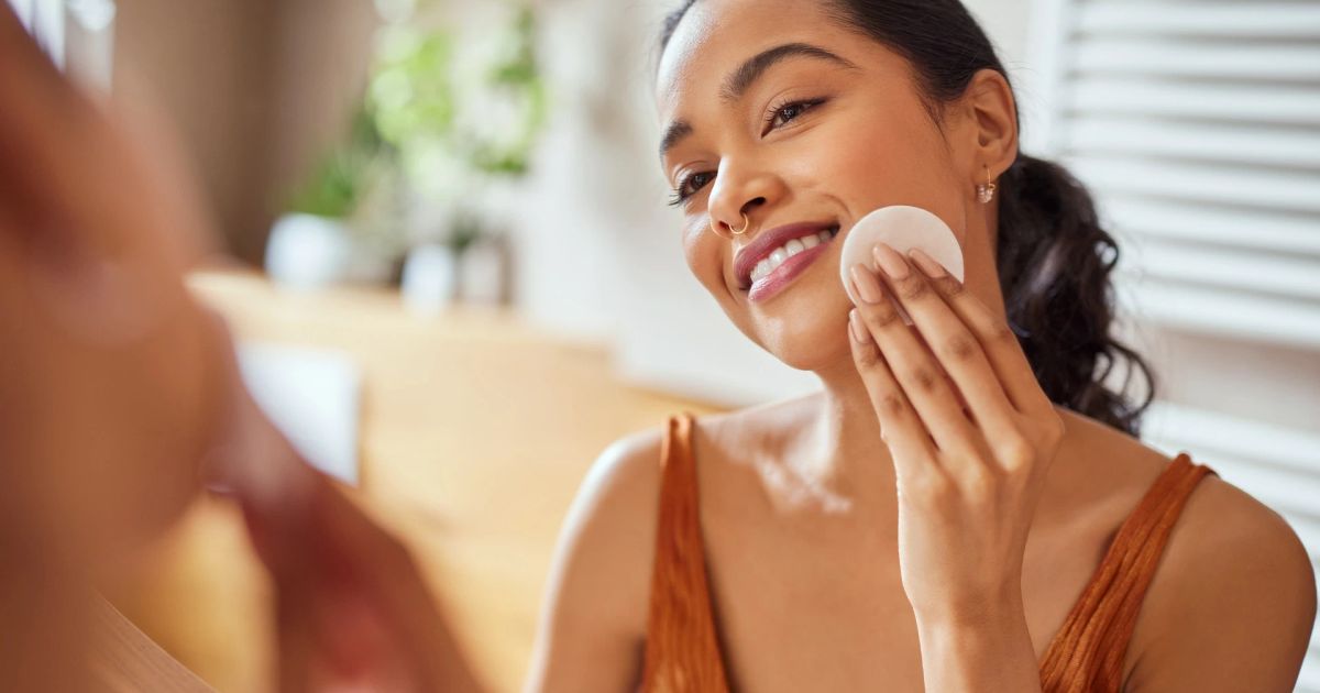 Checklist: Find the Best Toner for Glowing Skin Today