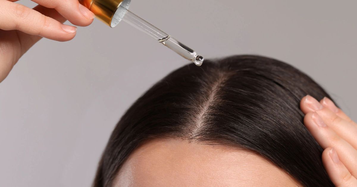 How to Apply Hair Serum for Frizz-Free, Shiny Locks
