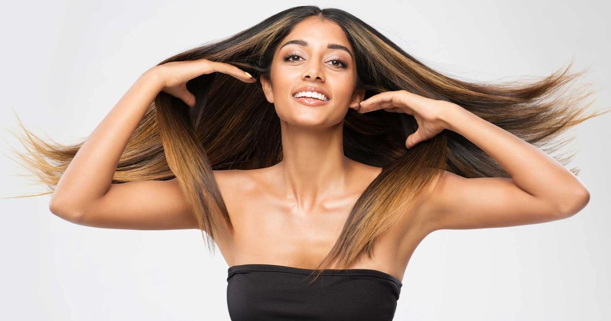 How to Tame Frizzy Hair: 7 Expert Tips for Smooth Locks