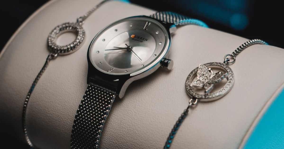 10 Unique Custom Designs for Watches and Jewelry Lovers