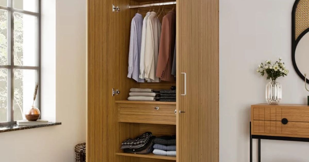 Elevate Your Wardrobe with Wakefit's Innovative Inner Design
